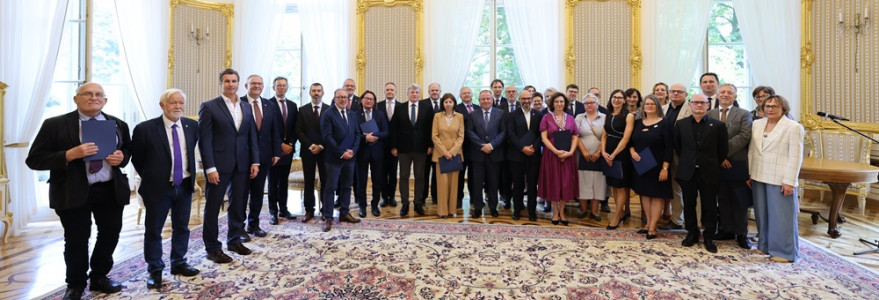 Zespół Rektorski UW w kadencji 2024–2028 - Centrum Nauk Biologiczno ...